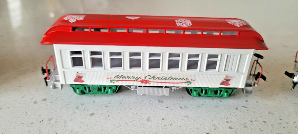 HO Holiday Train Set-6 Piece Custom | eBay