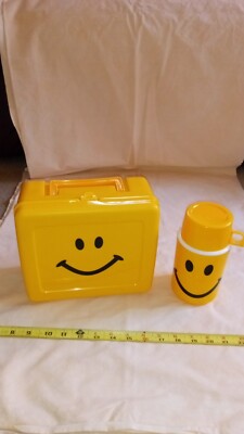 Vintage Smiley Face lunch box & matching Thermos. nice. | eBay