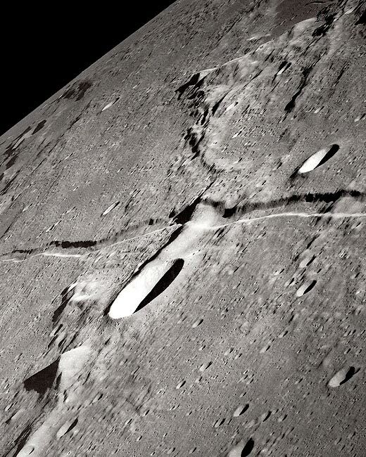 Wallpaper Apollo Lunar Landscape Apollo 10 Low Over The Lunar Surface