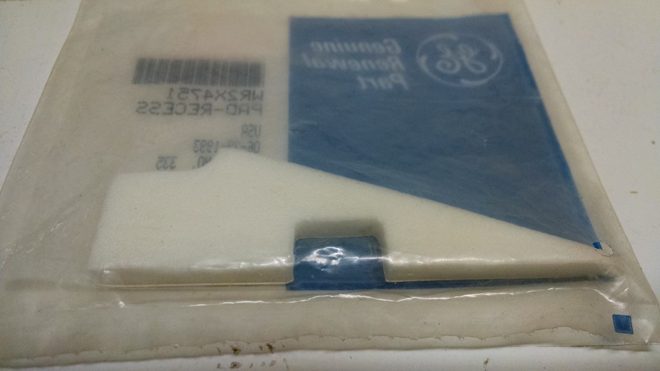 *NOS* Genuine GE Recess Pad WR2X4751 P127 | eBay