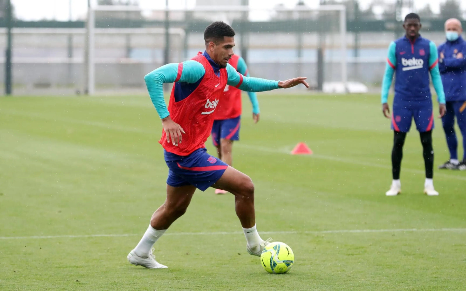 Training Bib red Peto vest nike 2018 FC Barcelona training version ...