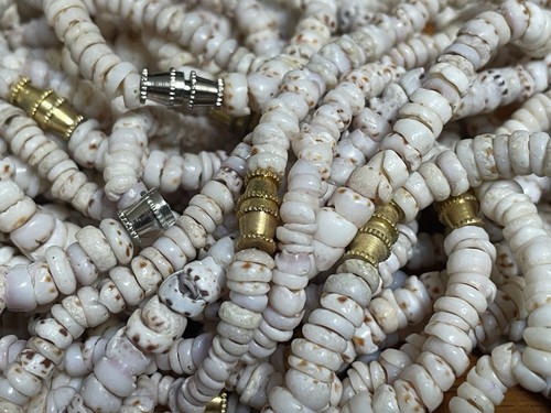 Lot of 20 Vintage Hawaiian Tiger Puka Shell Beaded Necklaces 16” Surfer ...
