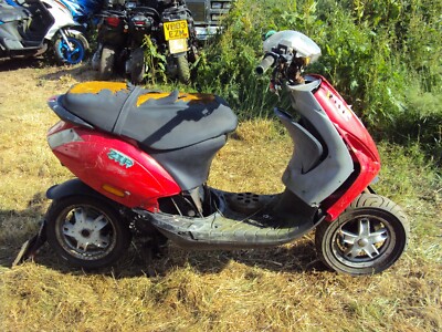 2001 PIAGGIO ZIP 125 4 STROKE MOPED SCOOTER MOTORBIKE MOTORCYCLE SPARES ...