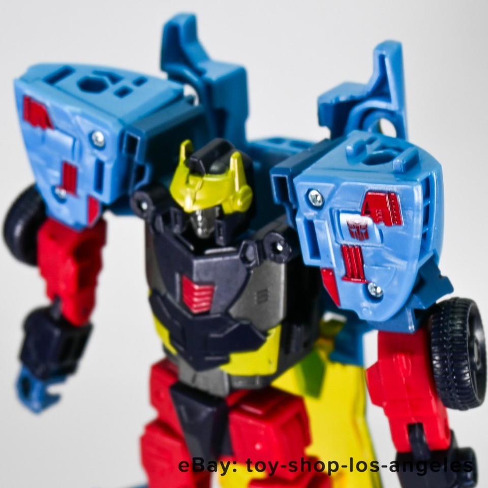 TRANSFORMERS Legacy United Cybertron Universe HOT SHOT Deluxe Class ...