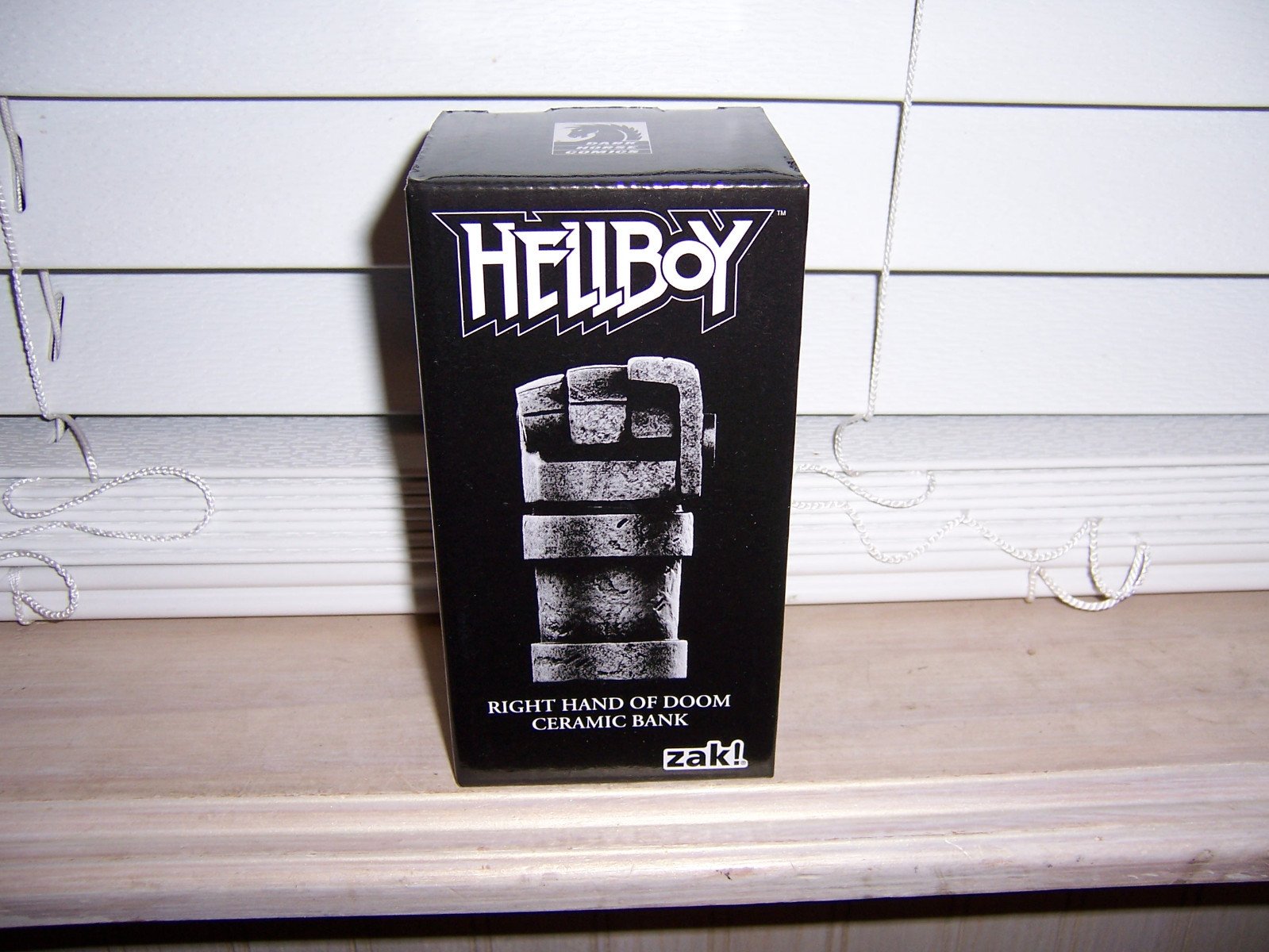 Hellboy Ceramic Coin Bank The Right Hand Of Doom Loot Crate Exclusive ...