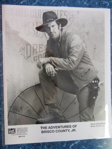 BRUCE CAMPBELL in THE ADVENTURES OF BRISCO COUNTY, JR 1993 Press Photo ...