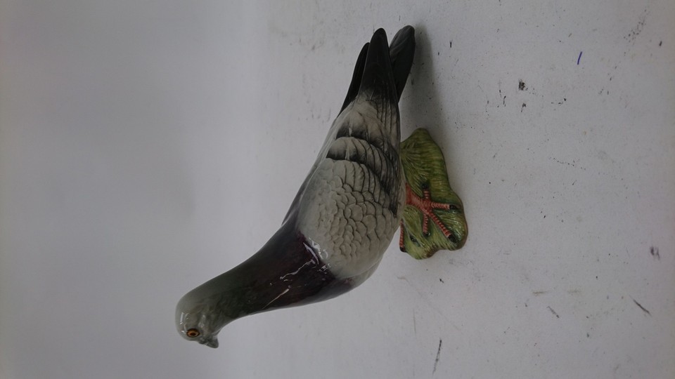 Beswick England Pigeon Figurine No.1383 Hand Painted Ceramic Bird ...