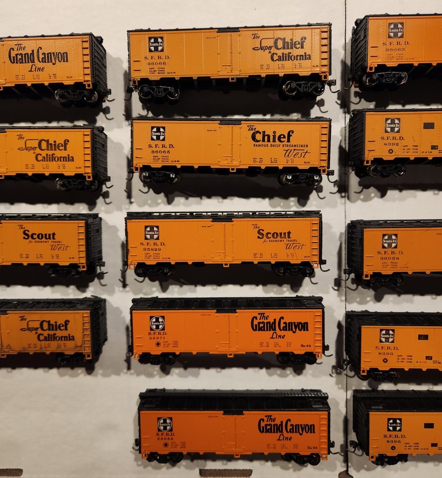 HO LOT - Santa Fe Reefer / Box Car cars (18 Total) Metal Wheels | eBay