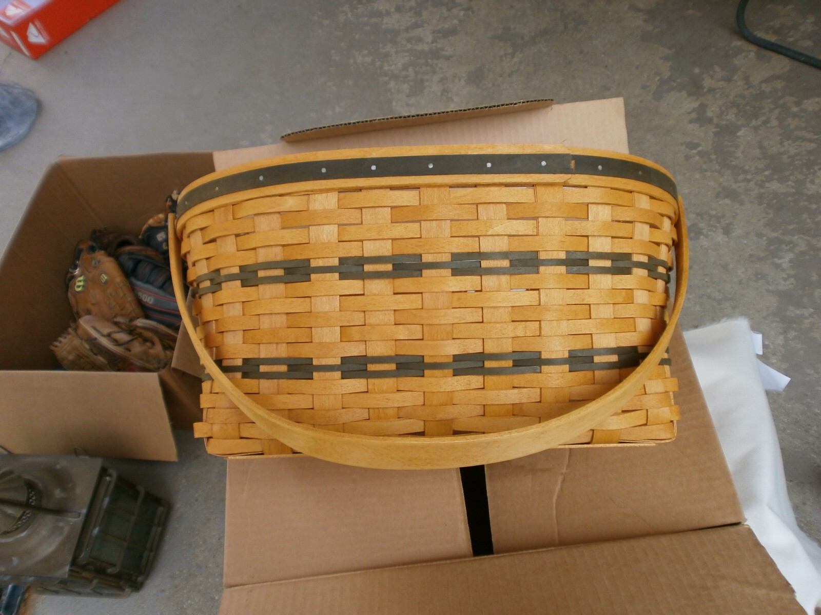 Longaberger 1995 Traditions Collection Family Basket with Protector ...