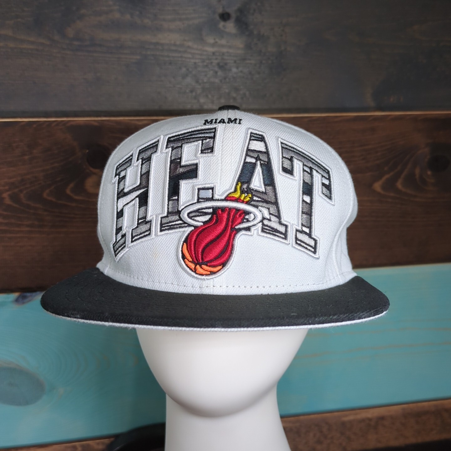 Vintage Miami Heat Snapback Hat New Era Dwayne Wade Lebron James 9 ...