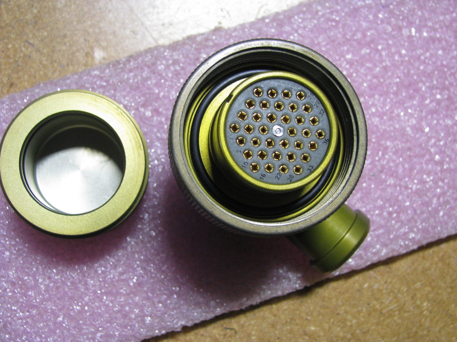 DCX- CHOL ENTERPRISES CONNECTOR PART# 99-00008-001 NSN# 5935-01-368 ...