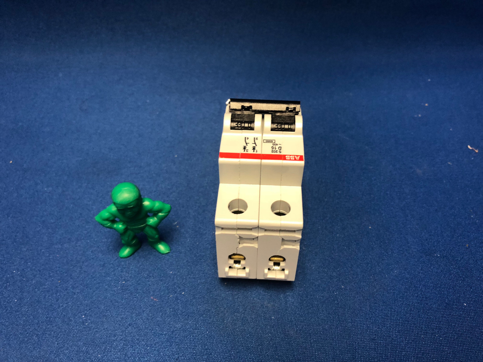 Disjoncteur Mini ABB S202-D16 2 Pôles 16A - 2CD S252 01 R0161 | eBay