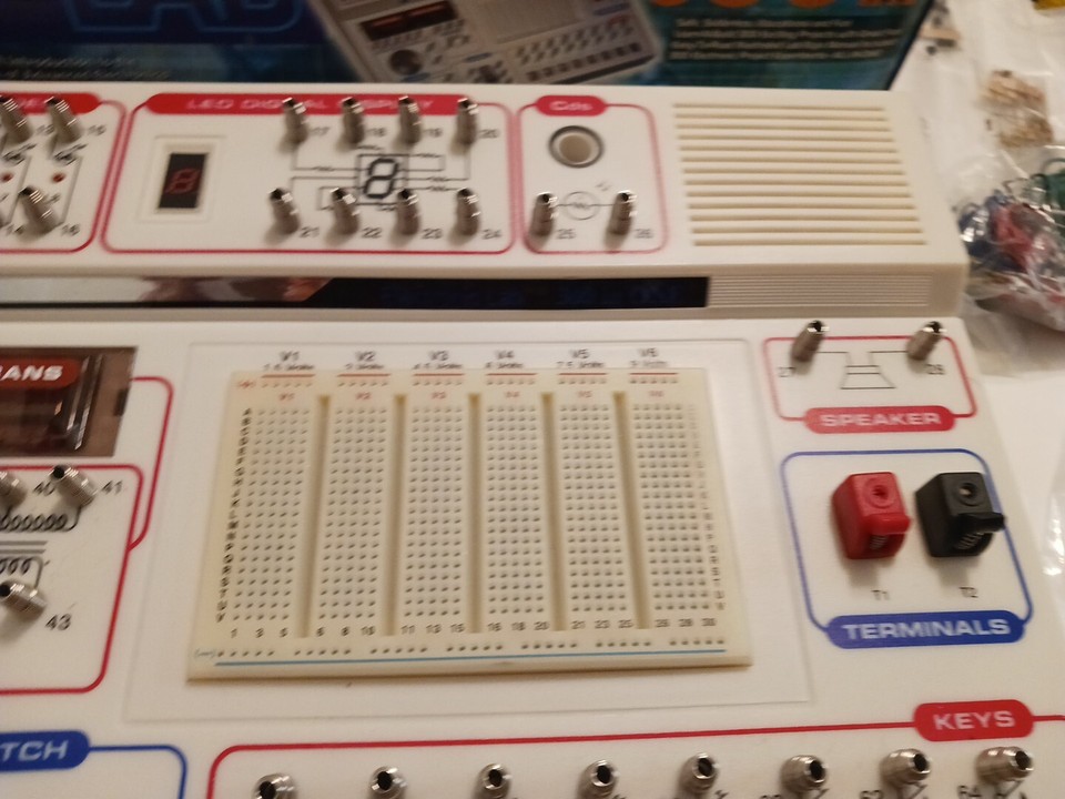 Maxitronix MX-908 White Battery Operated 300 in 1 Electronic Project ...