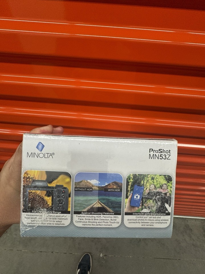 Digital Camera with 53x Optical Zoom Brand New Minolta MN53Z Pro Shot ...