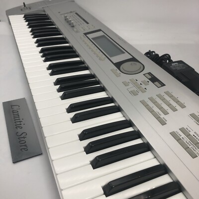 Korg Triton Le 76 key MUSIC WORKSTATION Synthesizer Keyboard Japan Used ...