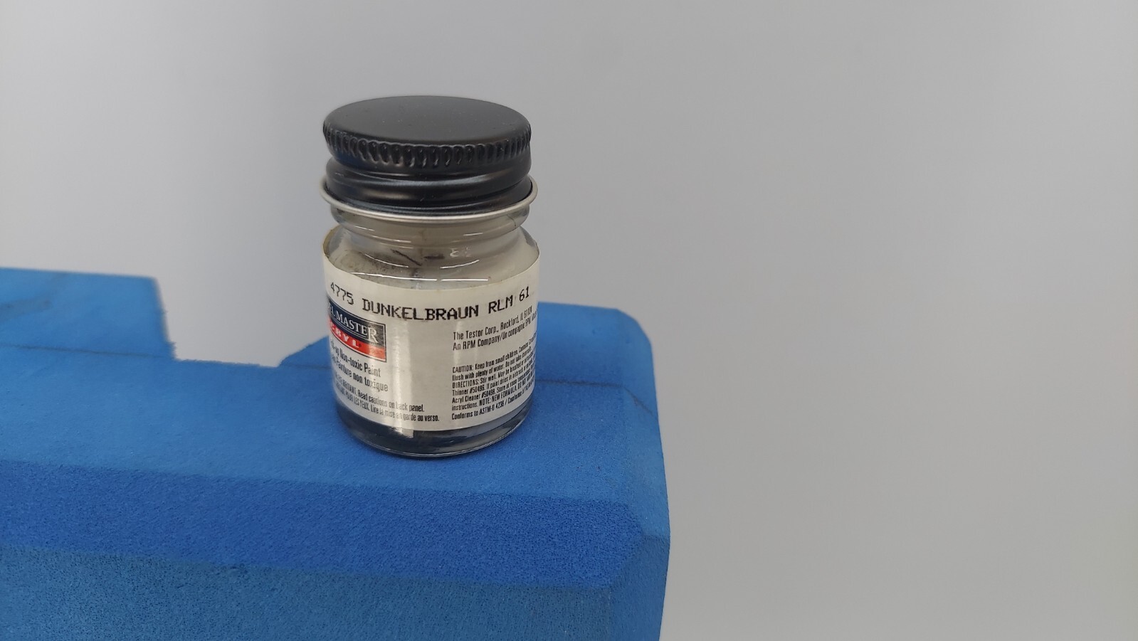 Testors Model Master Dunkelbraun RLM 61 Acrylic Paint 4775 | eBay