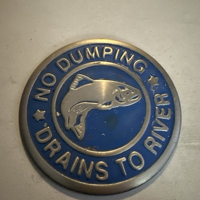 No Dumping Drains To Bay Embossed Metal Sign 4 Inch Diameter USA FISH ...