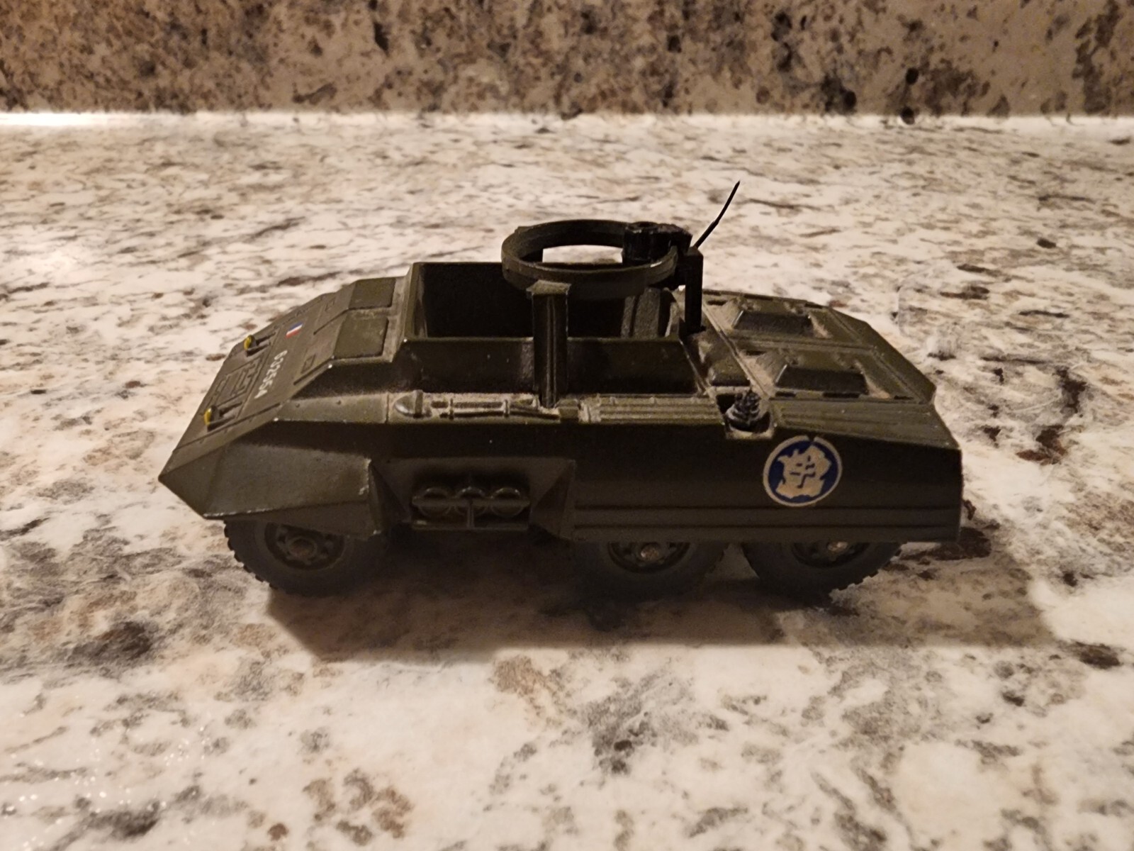 SOLIDO COMBAT CAR/APC US M8 Greyhound WW2 Good Condition 1:43 ratio ...