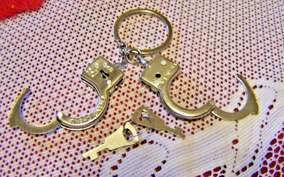 Mini Working HAND CUFF Handcuffs Keychain Keyring WITH Keys | eBay