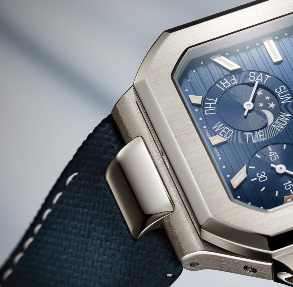 Patek Philippe 5822P-001 Cubitus Platinum Moonphase with Blue Dial ...