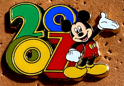 DISNEY WDW 2007 DATED STARTER SET MICKEY MOUSE WITH HIS HAND RAISED PIN ...