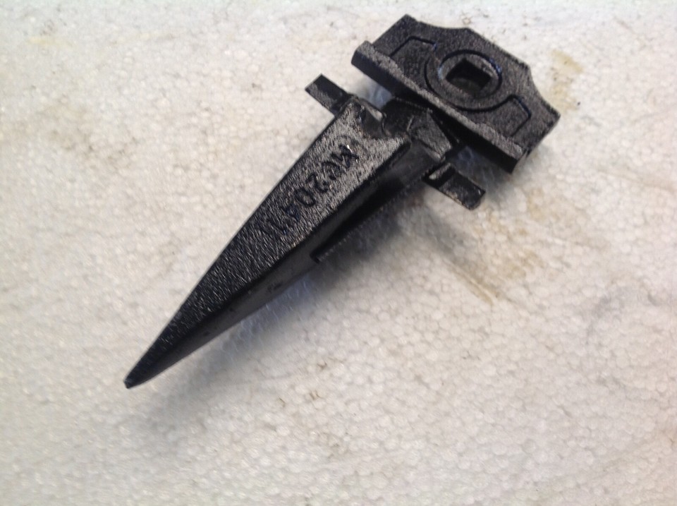 BOX of 24 Mower Rock Guard for IH Sickle Mowers MC2041 for 7/16" bar ...