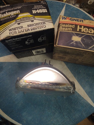 2 WAGNER HALOGEN LOW BEAM H4656 HEADLIGHT - REPLACES 4652 BRAND NEW IN ...