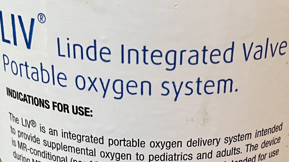 Medical Oxygen Cylinder Size E W/Linde Integrated Valve UN 1072 Empty ...