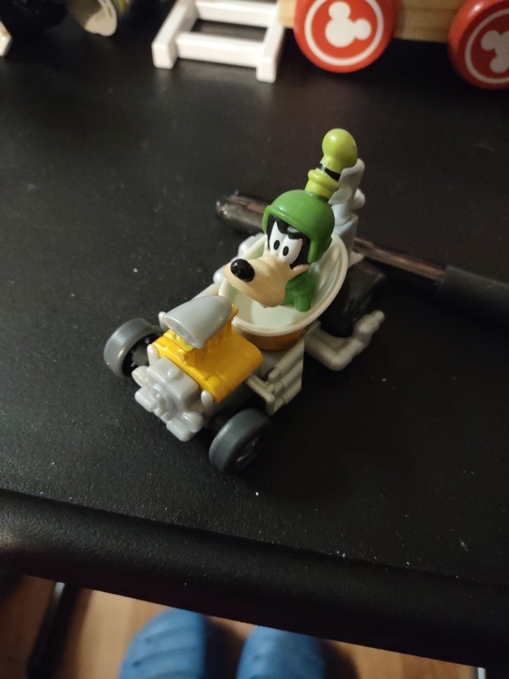 Disney Mickey and the Roadster Racers Die Cast Goofy’s Turbo Tubster ...