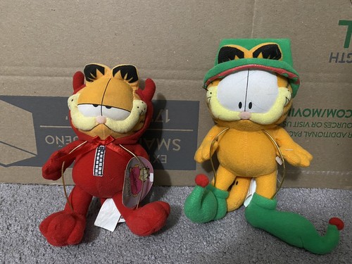 Garfield Russel Steven Plush Lot Of 2 Valentines Devil And Christmas ...