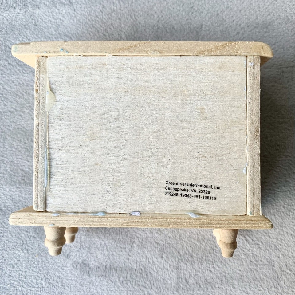 4 Pc Greenbrier Doll House Furniture Gingham Bed Dresser Unfinished ...