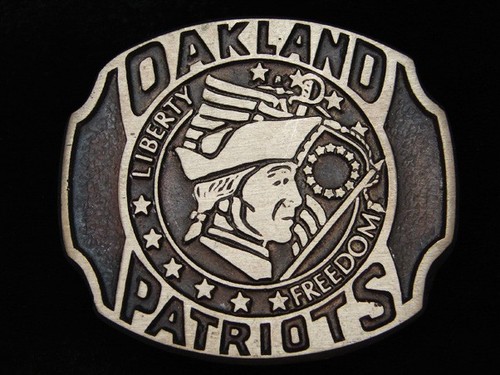 PL19132 VINTAGE 1970s **OAKLAND PATRIOTS** FOOTBALL SPORTS SOLID BRASS ...