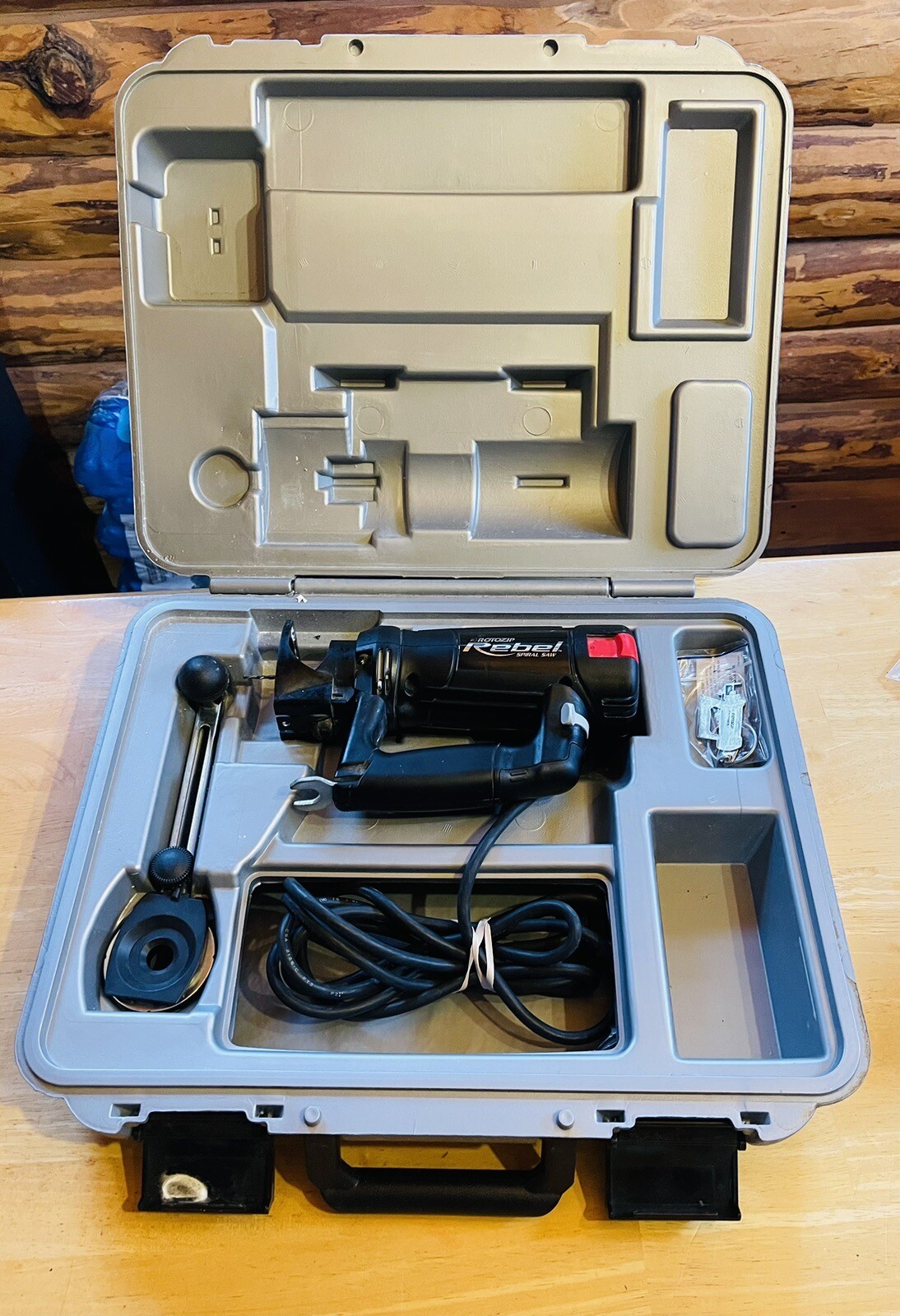 Rotozip Rebel Spiral Saw REB01 In Case W/Circle Cutter, Wrench WORKS ...