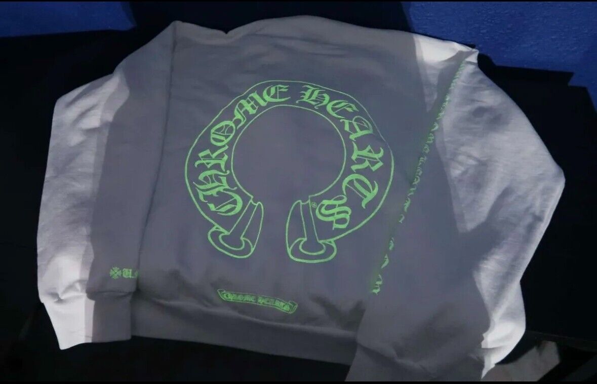 Chrome Heart White Glow In The Dark Horseshoe Hoodie Medium Chrome Heart White Glow In The Dark Horseshoe Hoodie Medium