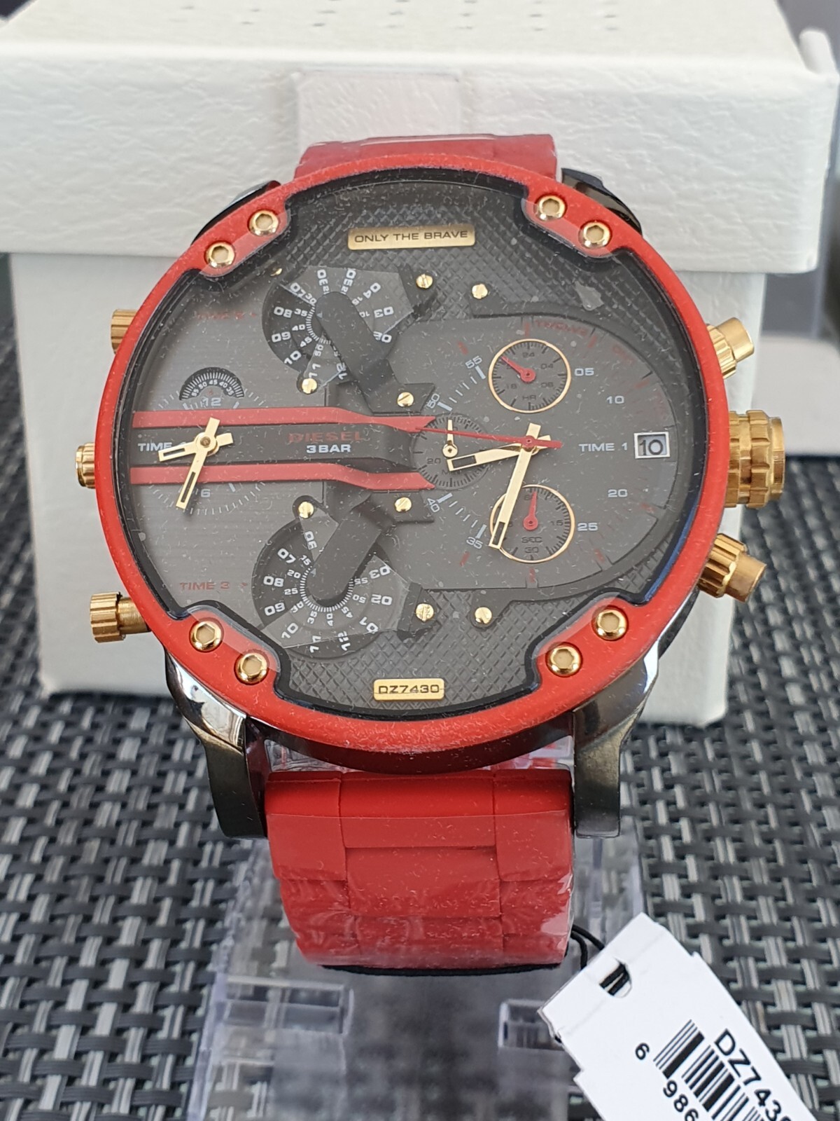 Diesel DZ7430 MR. Daddy 2.0 57 mm Stainless Steel Case with Red ...