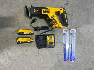 DeWALT DCS367B 20V MAX XR 2.0 Ah Reciprocating Saw Kit W/10 8" Blades ...