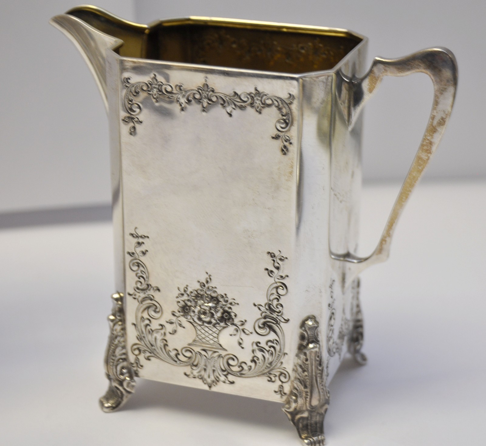 A/Q Barbour Silver Co. Hartford, CT 15 pc Sterling Victorian Repousse ...