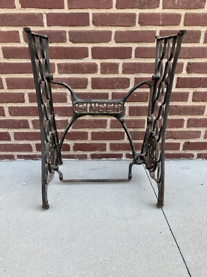 Antique Vintage 1927 Singer Treadle Sewing Machine Cast Iron Table Base ...