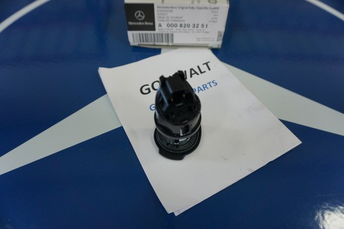 0008203251 MERCEDES BENZ OE Factory Genuine Power Outlet Socket C Class ...