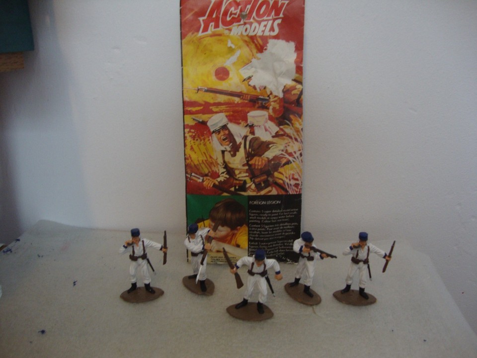 RARE - Timpo Action pack - Foreign Legion x5 - Painted to good standard ...