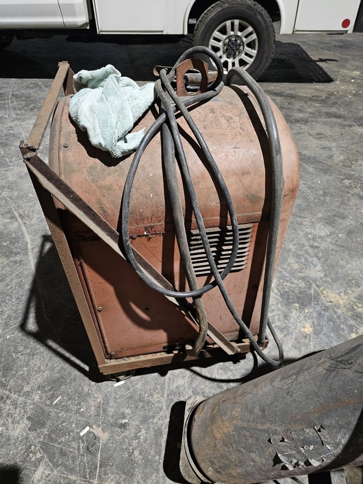 Lincoln Electric Idealarc 250 Arc Welder - Free Local Pick up | eBay
