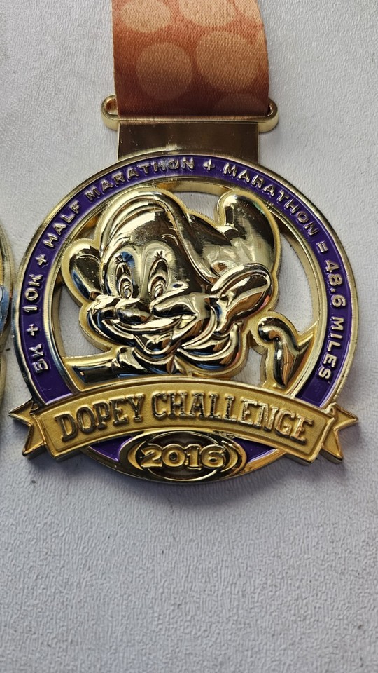 2016 run Disney Marathon Weekend Dopey, Complete set of Medals + T ...
