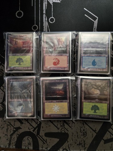 Magic The Gathering - Innistrad Remastered Holographic Bundles 30 Cards ...