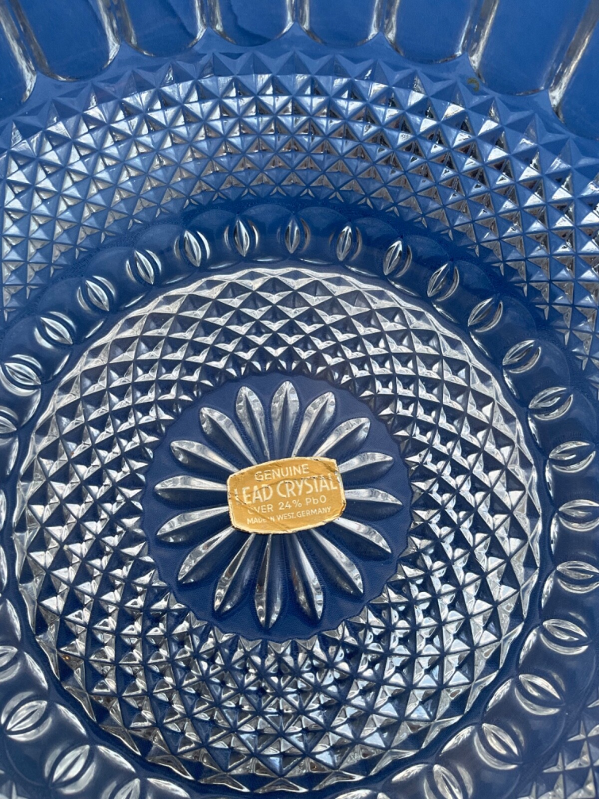 Genuine 24% Lead Crystal Serving Bowl Gold Trim Diamond Cut 8" Across W ...