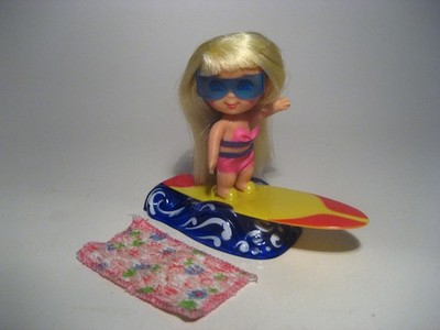 1967 LIDDLE KIDDLES SURFY SKIDDLE DOLL SURFBOARD WAVE SUNGLASSES #3517 ...