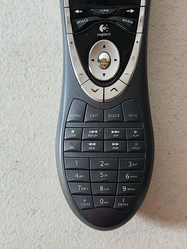Logitech Harmony 880 Remote Control and Docking Station Charger Cradle ...