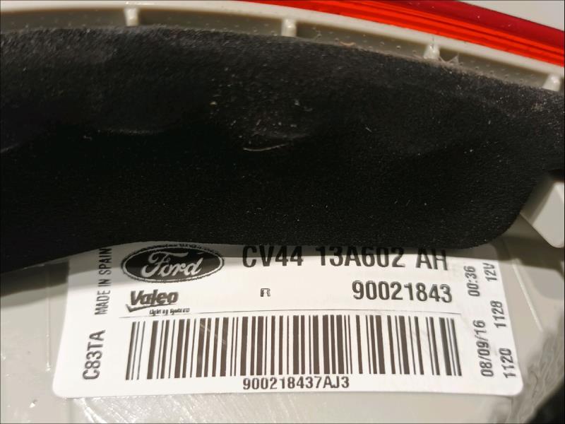 Feu arriere secondaire droit (feux) 1802504 FORD KUGA II Diesel/R ...