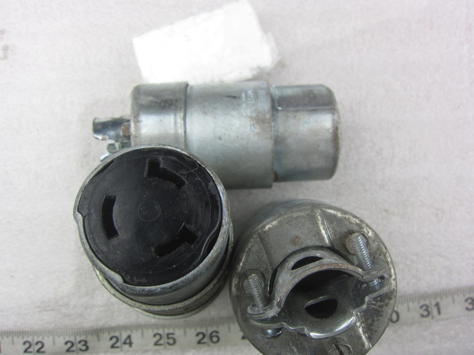 Hubbell HBL 3764 50A 250VDC 600VAC Twist-Lock Connector Non-MEMA, Used ...