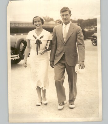 YALE FOOTBALL Player Walter Levering & Betty Gerard VINTAGE 1933 Press ...