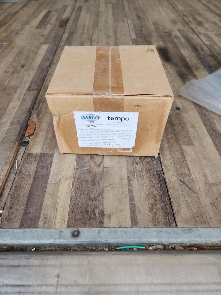 SEBCO 1109 Low Voltage 250 Watt Transformer 120V Primary 12V Secondary ...